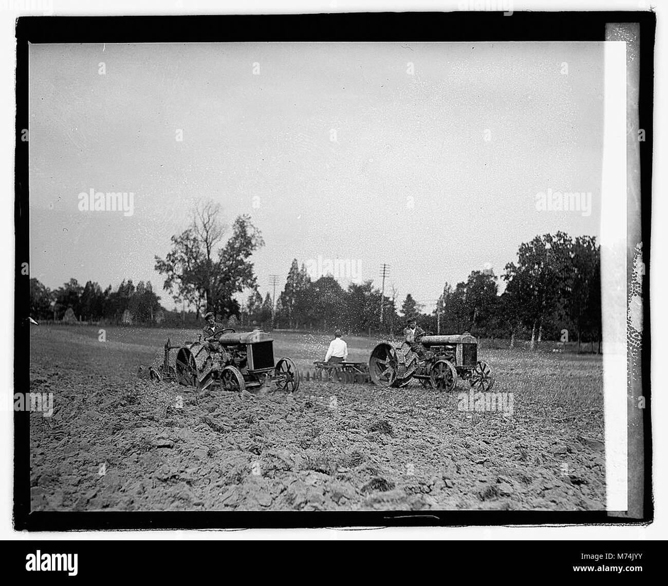 Ford tractor company Black and White Stock Photos & Images - Alamy