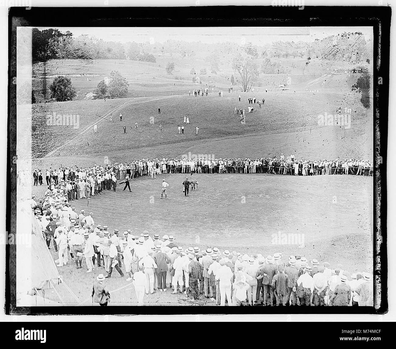 The open 2021 golf crowd hi-res stock photography and images - Alamy