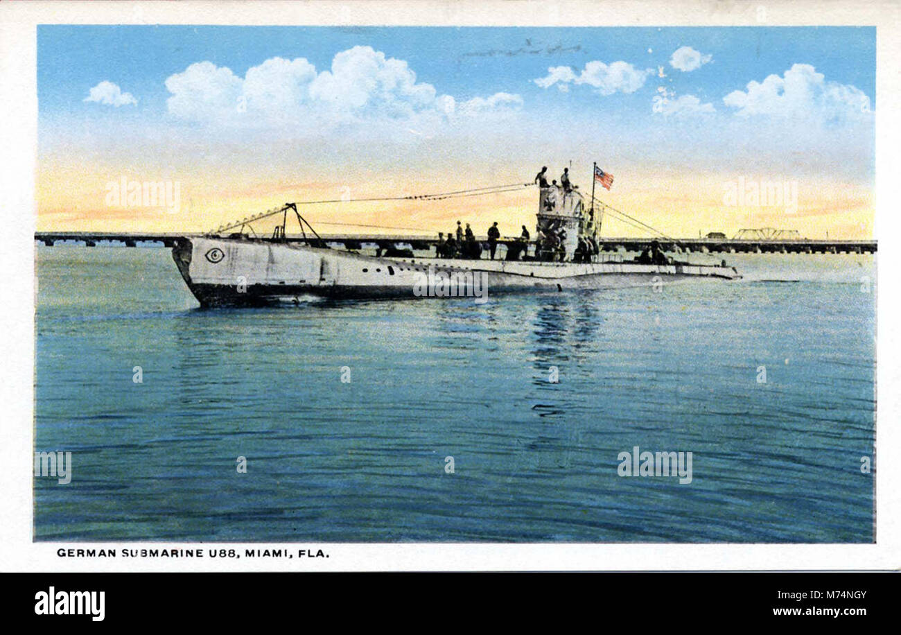 German submarines during world war i hi-res stock photography and ...