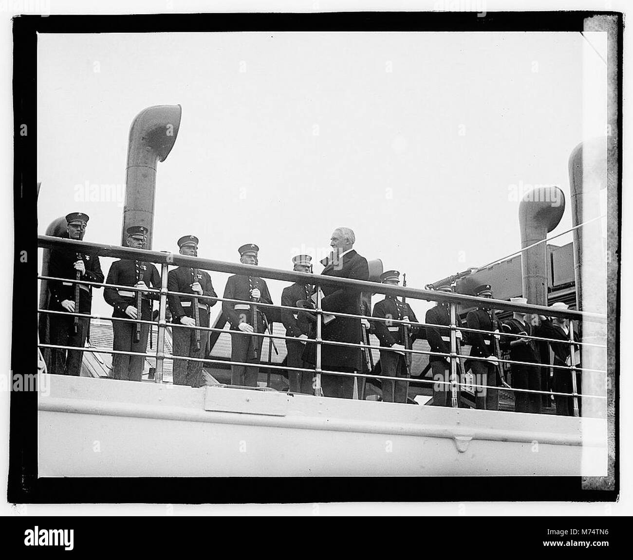 Mayflower ship photo Black and White Stock Photos & Images - Alamy