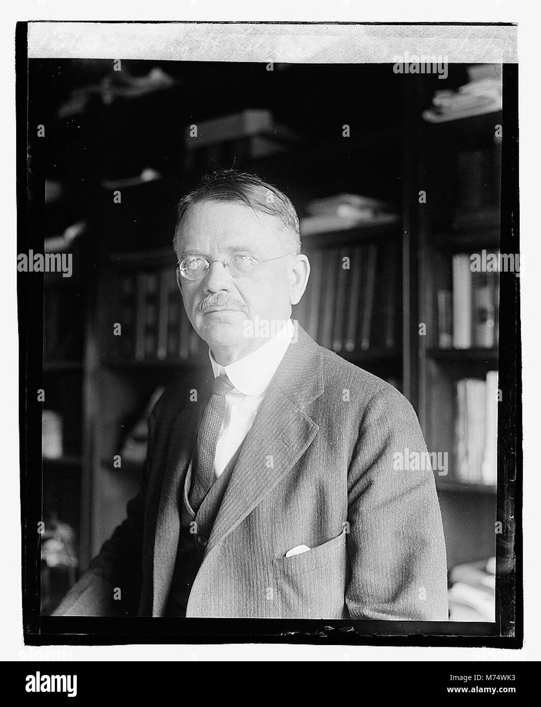 Glassie hi-res stock photography and images - Alamy