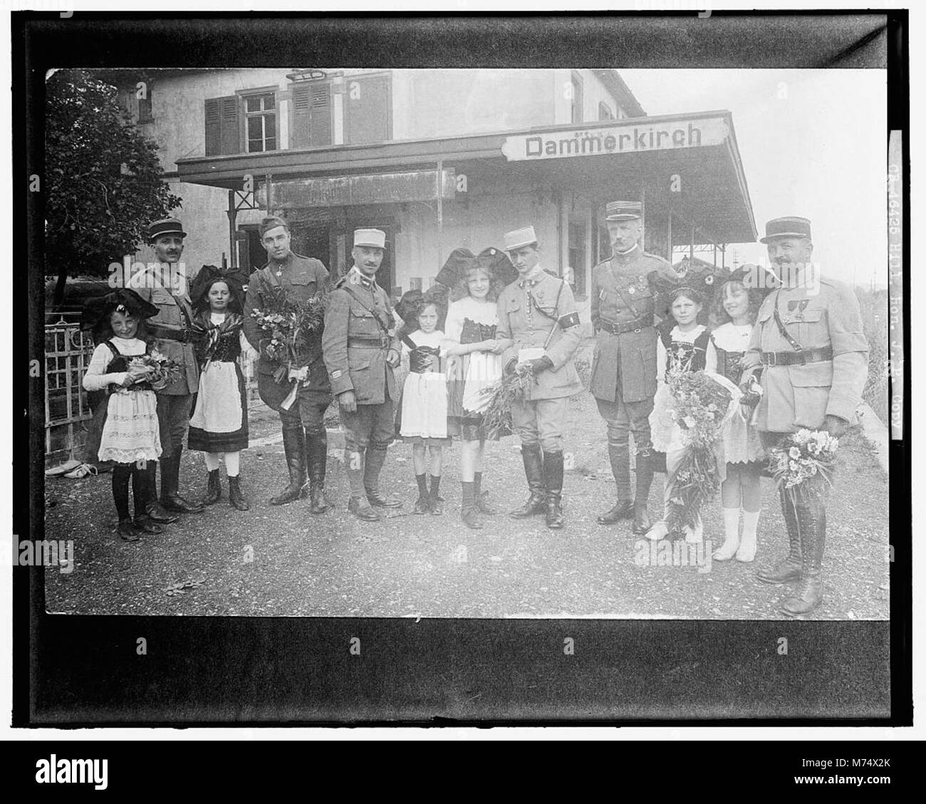 John hill illustration Black and White Stock Photos & Images - Alamy