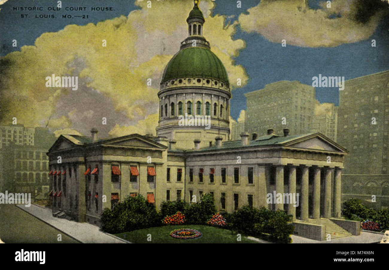 The image shows the Historic Old Court House, an important landmark in ...