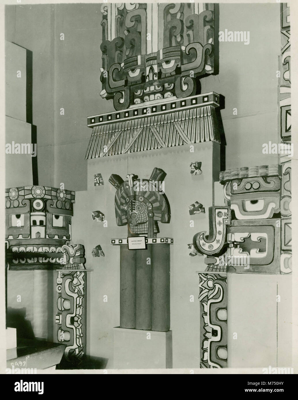 Replica mayan structure hi-res stock photography and images - Alamy