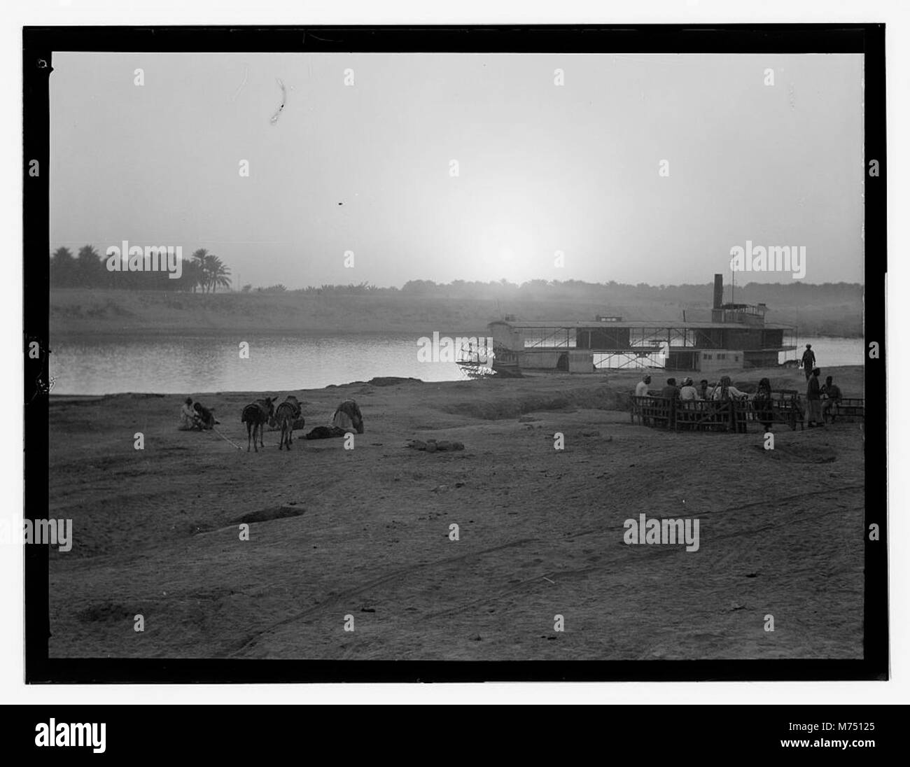News sunset Black and White Stock Photos & Images - Alamy