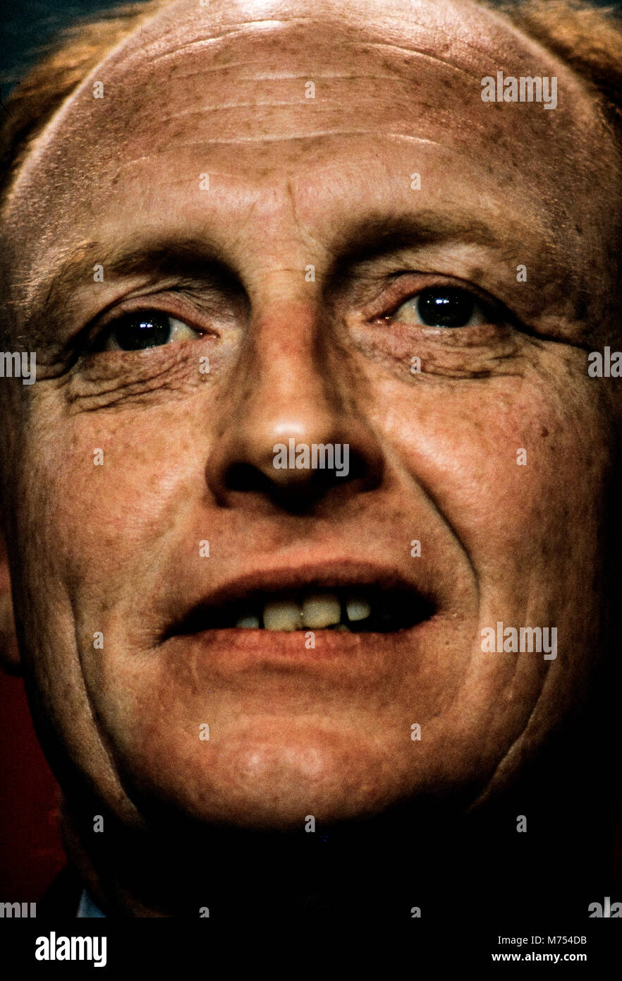 Neil kinnock 1992 hi-res stock photography and images - Alamy