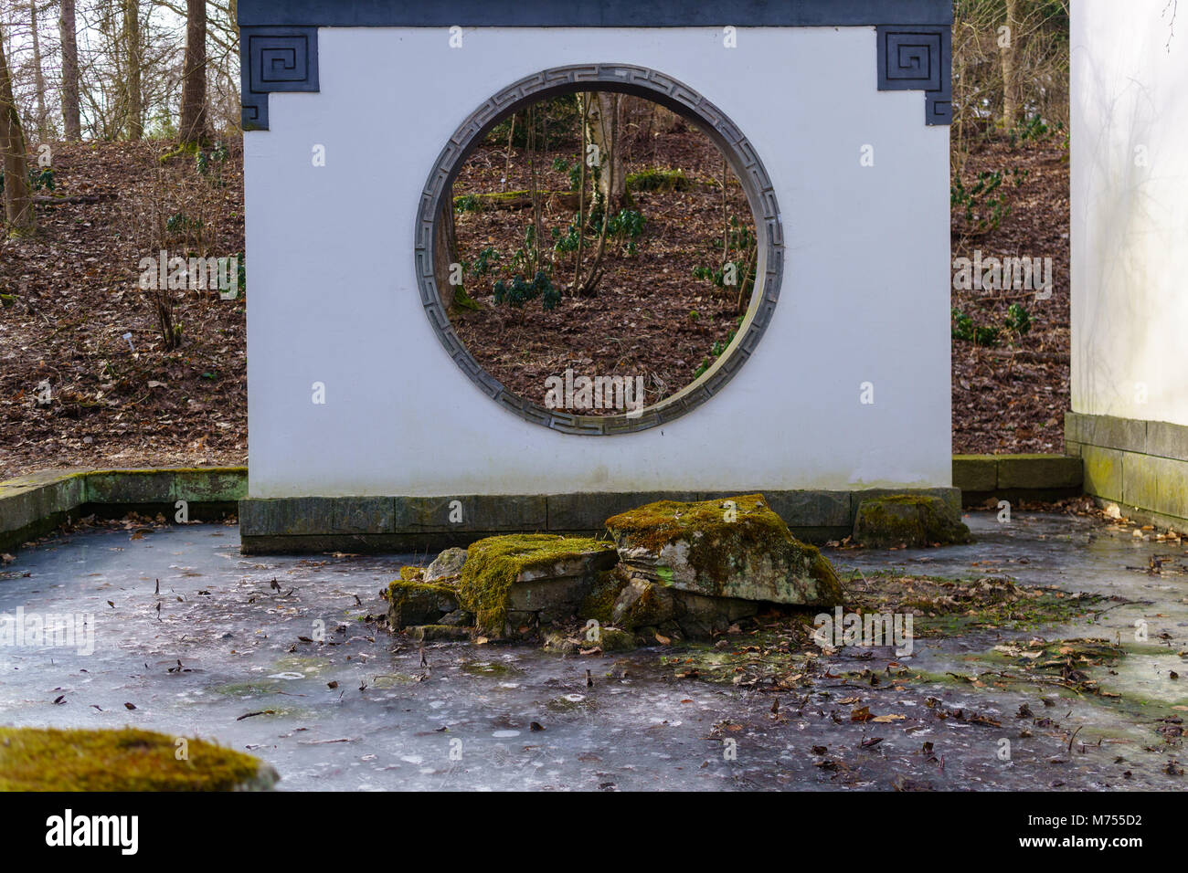 round window asia at chinese garden Stock Photo - Alamy
