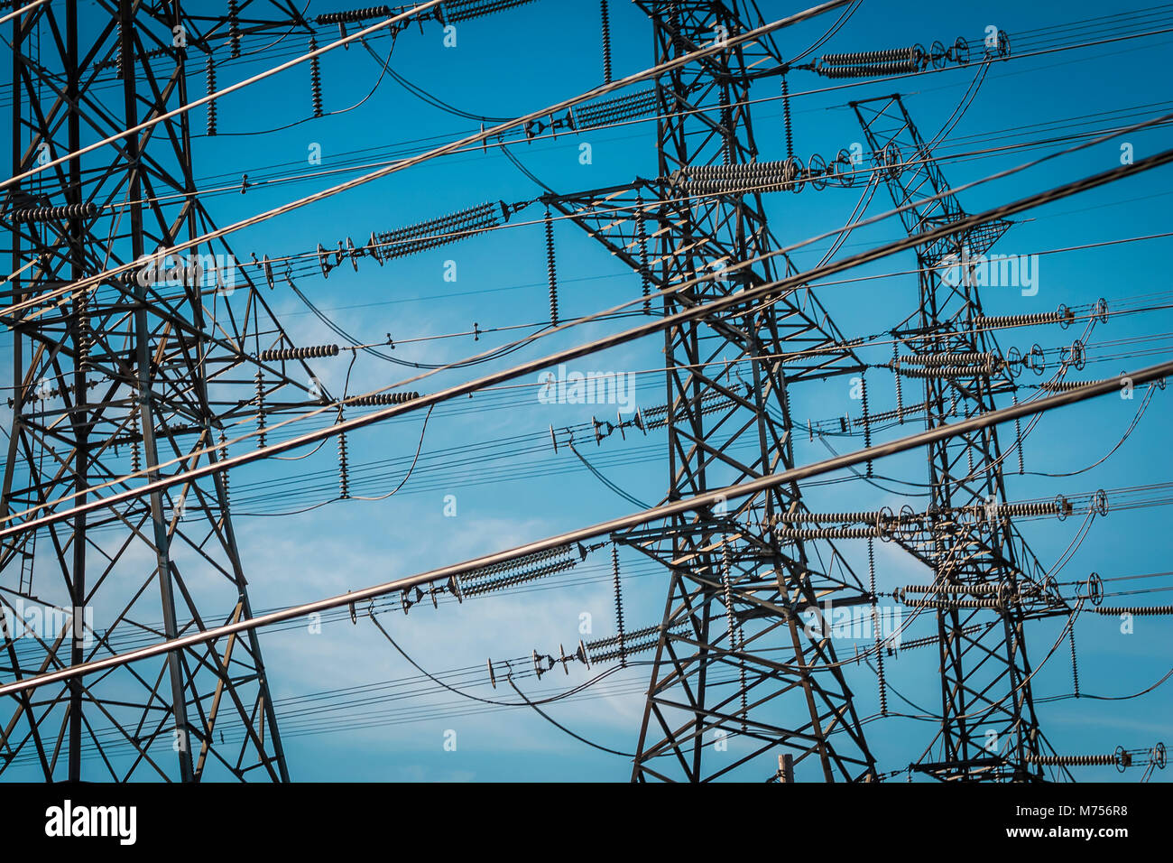 Electrical power transmission cables and pylon Stock Photo - Alamy
