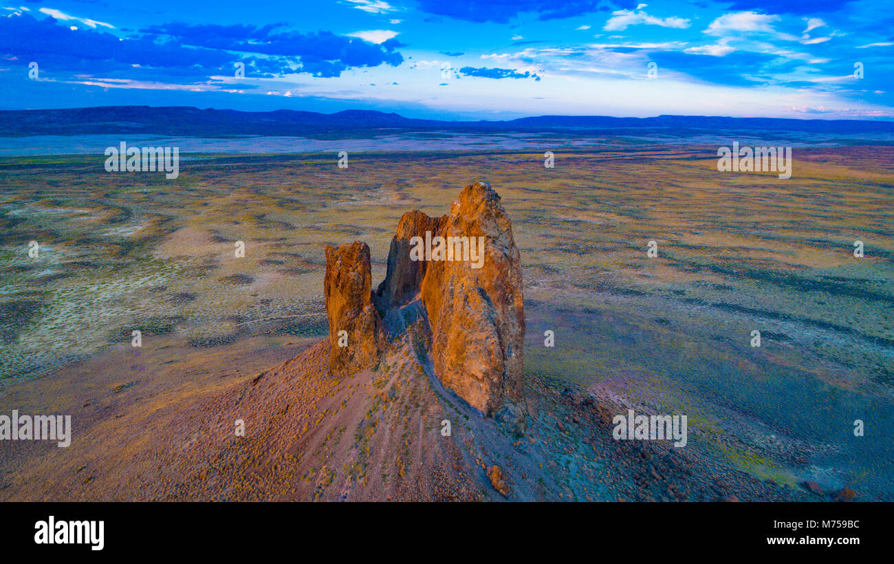 The Boars Tusk, Red Desert area near Rock Springs, Wyoming Stock Photo ...