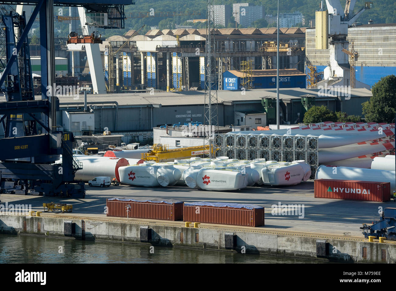 Container shipping and wind power hi-res stock photography and images ...