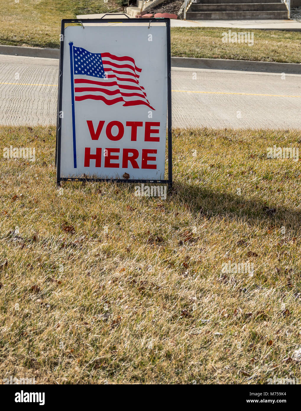 Sign showing where to vote Stock Photo - Alamy