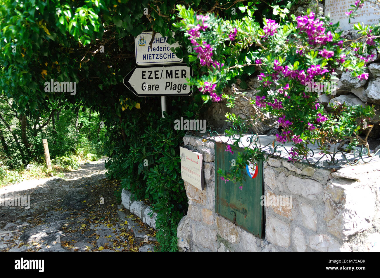 Nietzsche chemin hi-res stock photography and images - Alamy