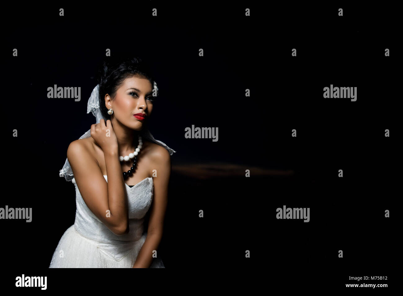 Pose ai hi-res stock photography and images - Alamy