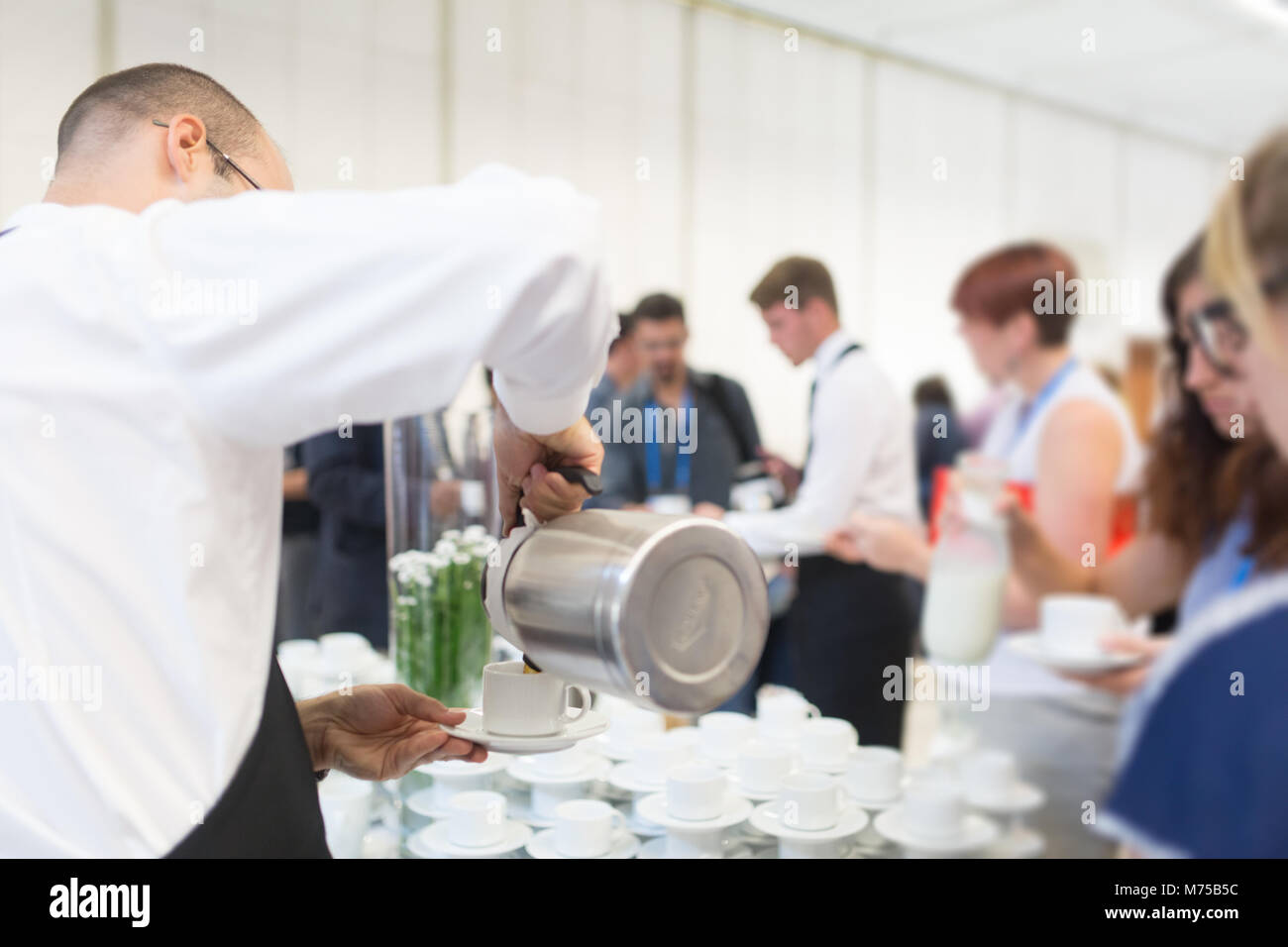 Coffee break at conference meeting Stock Photo - Alamy