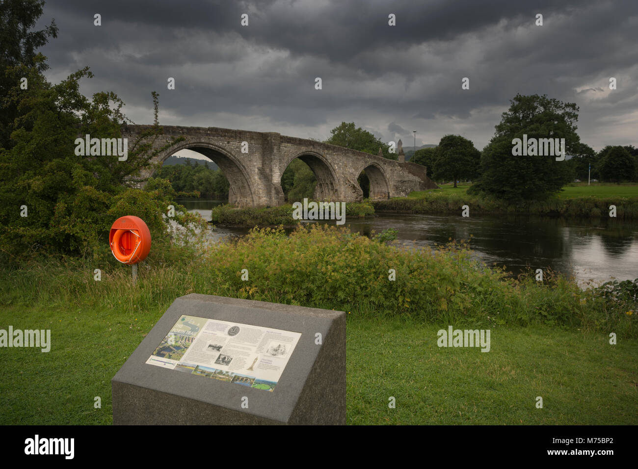 Old Stirling Bridge (built along 15th - 16th century, today remains one ...