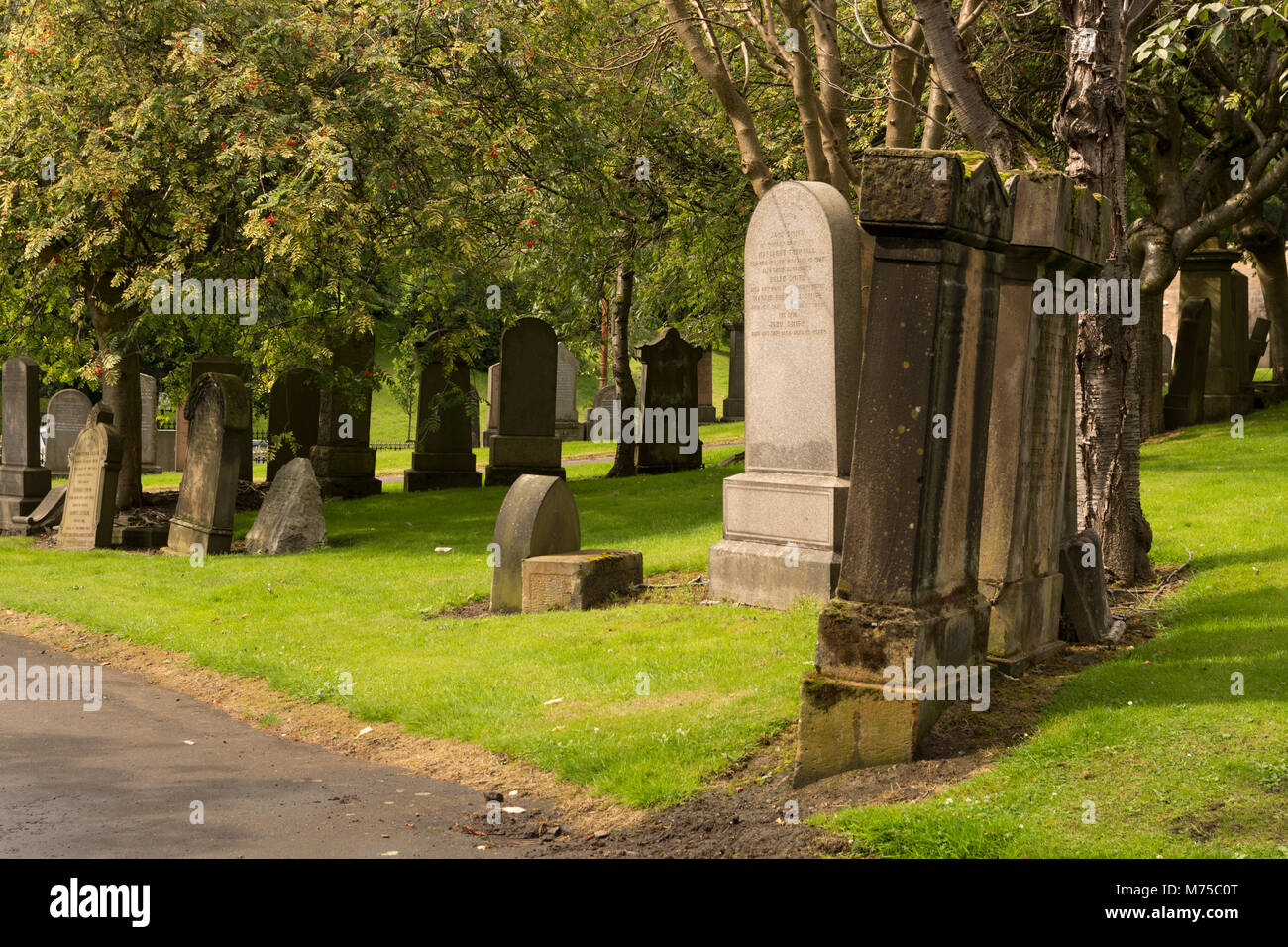 The Glasgow Necropolis (Victorian cemetery). Hill to the east of ...