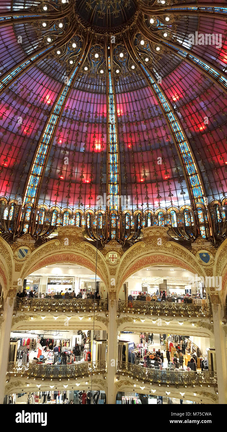 Dome galeries lafayette hi-res stock photography and images - Alamy