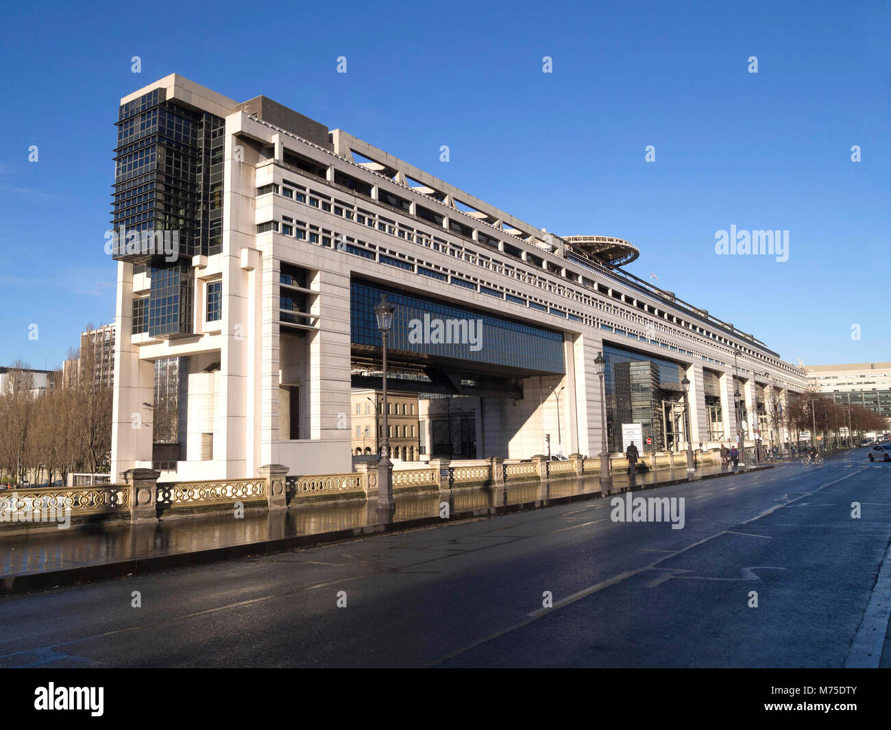 Ministry of economy and finances hi-res stock photography and images ...