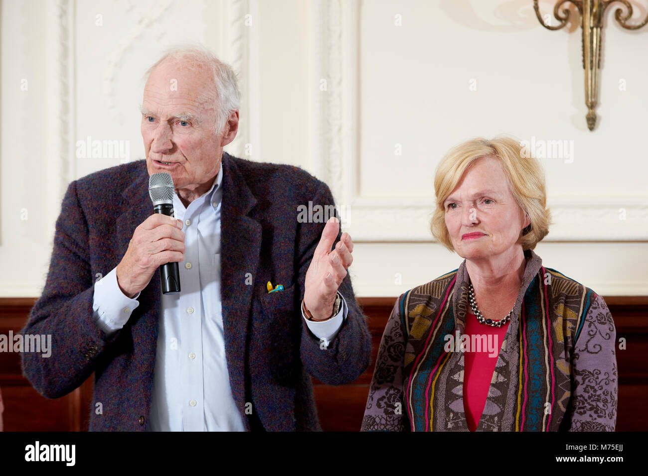 Dan snow peter hi-res stock photography and images - Alamy