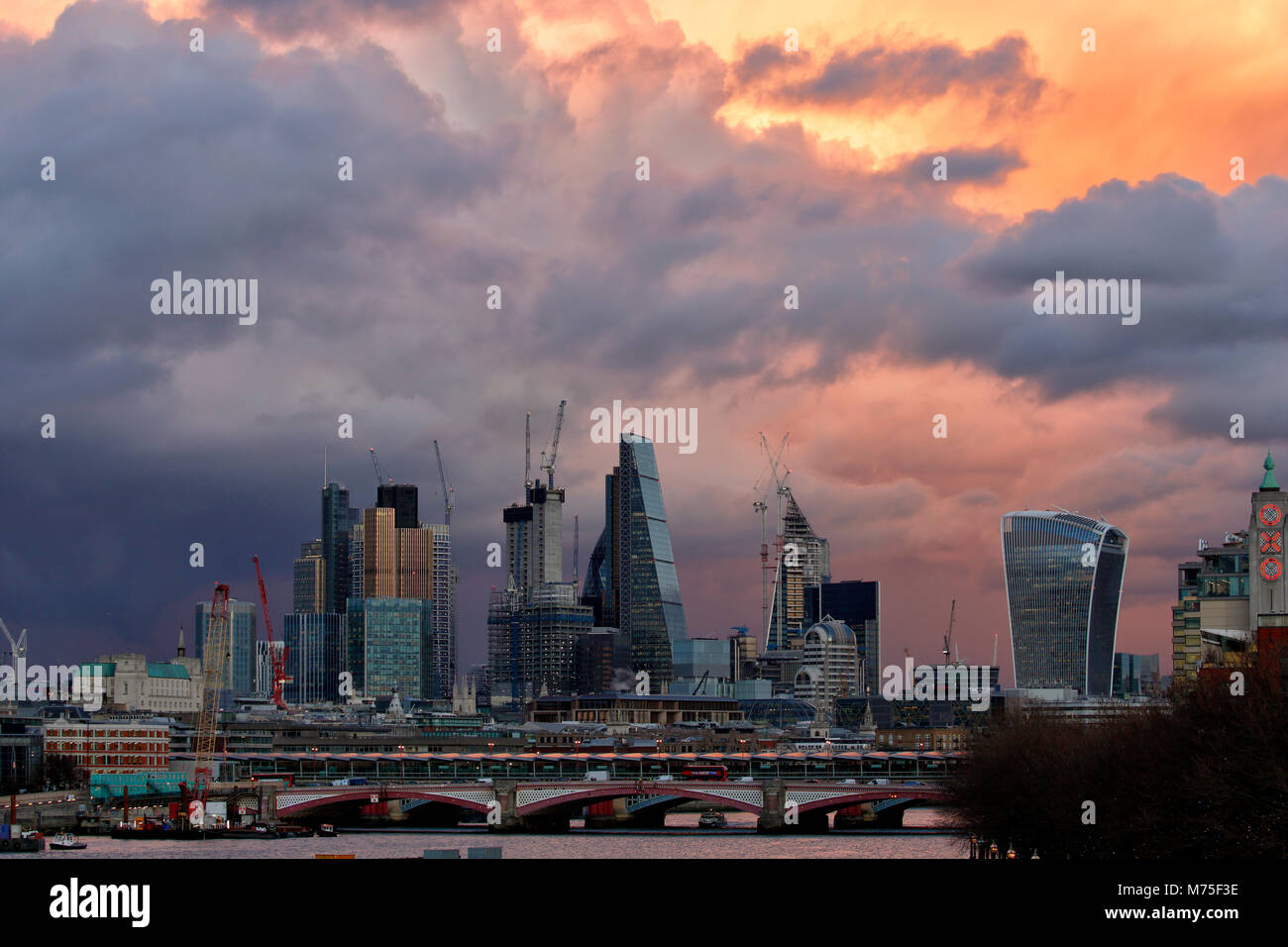 Nimbus tower bridge hi-res stock photography and images - Alamy