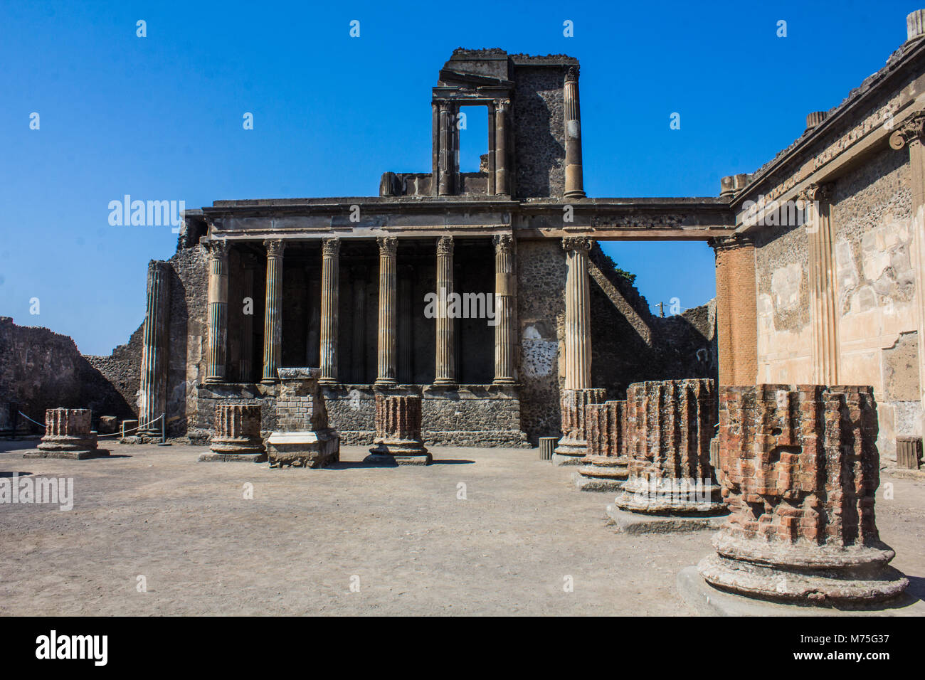 Baths pompeii hi-res stock photography and images - Alamy