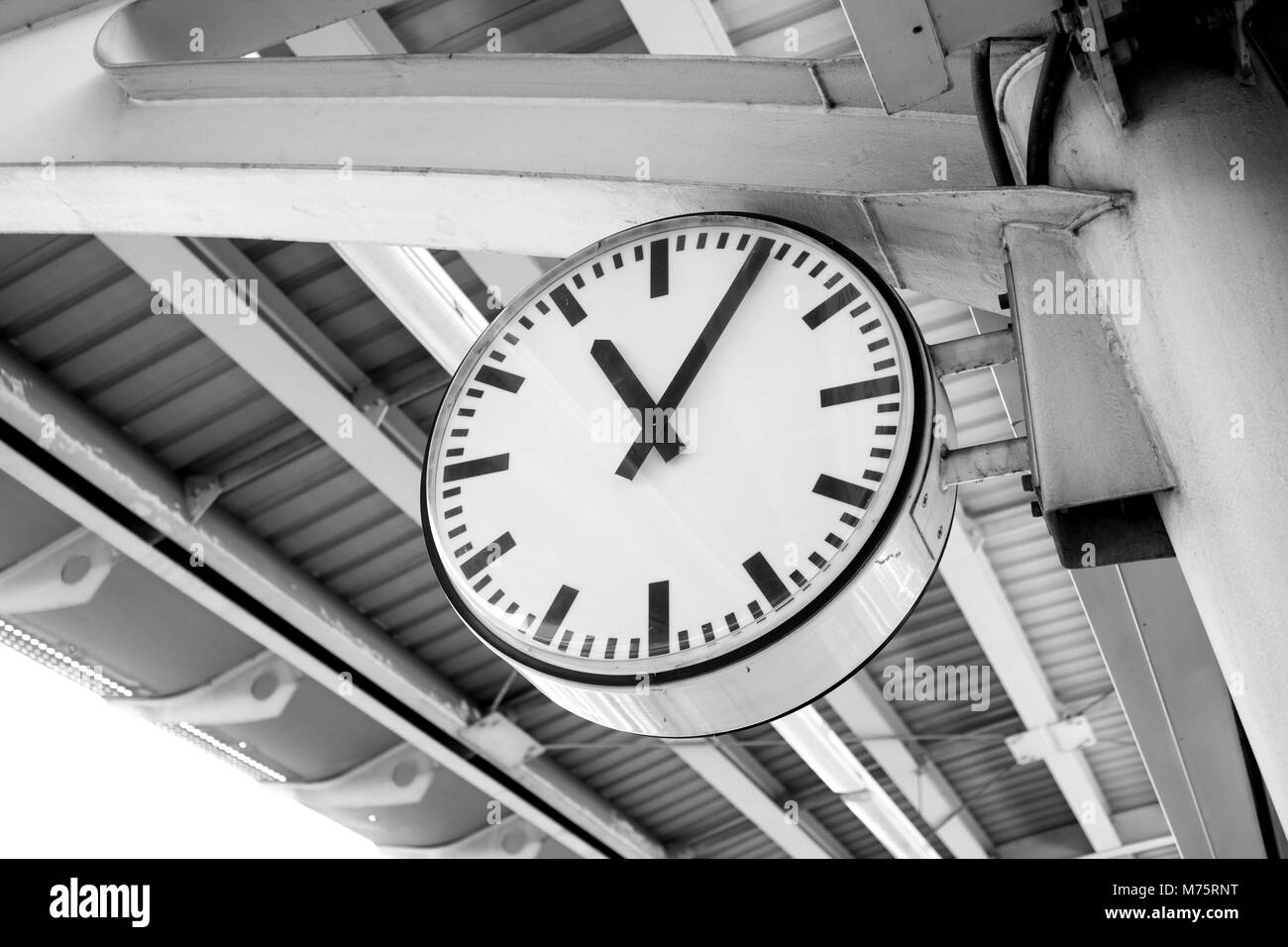 Clock and train platform Black and White Stock Photos & Images - Alamy