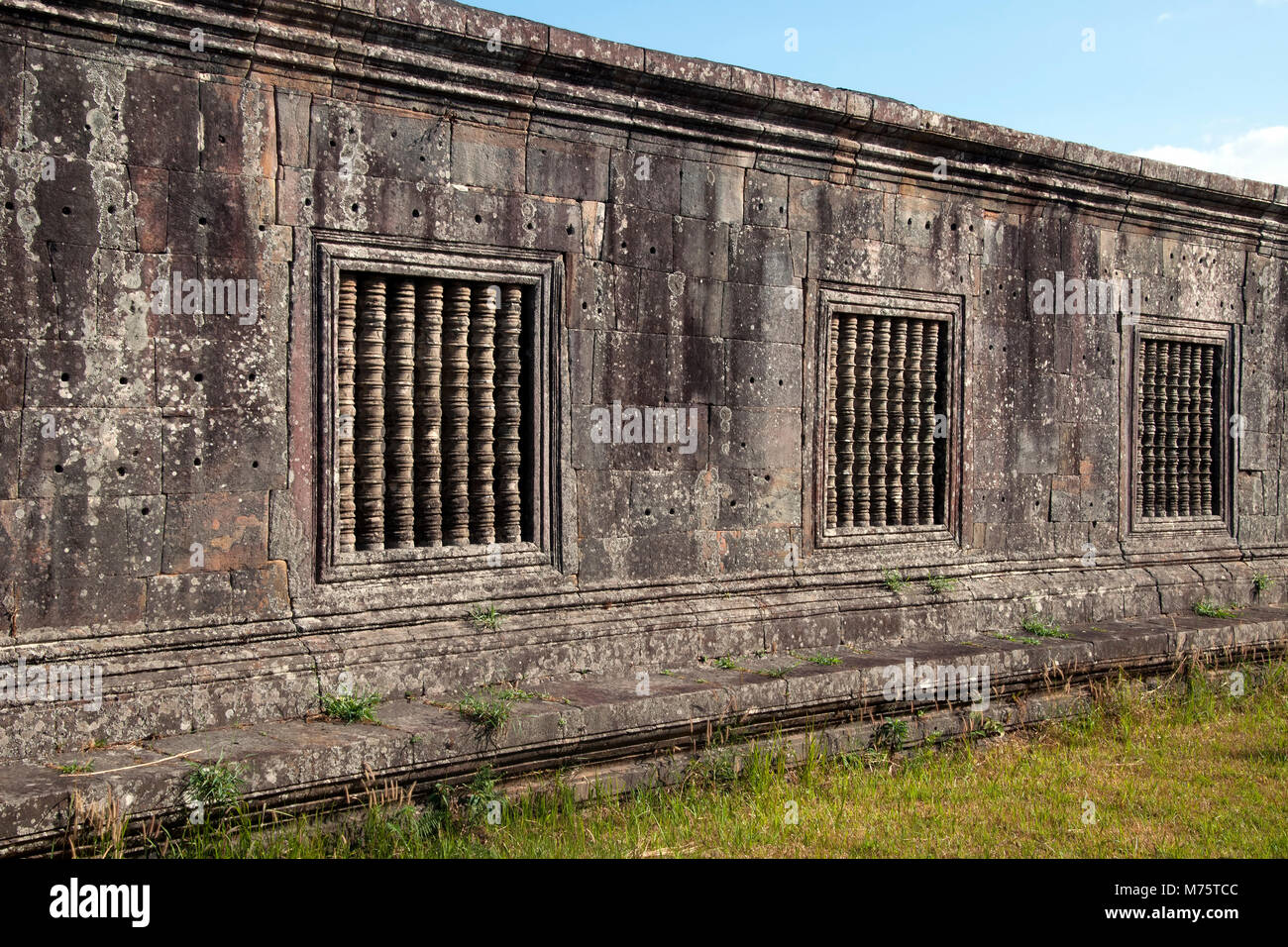 Dangrek Mountains Cambodia, courtyard wall with carved colonettes at ...