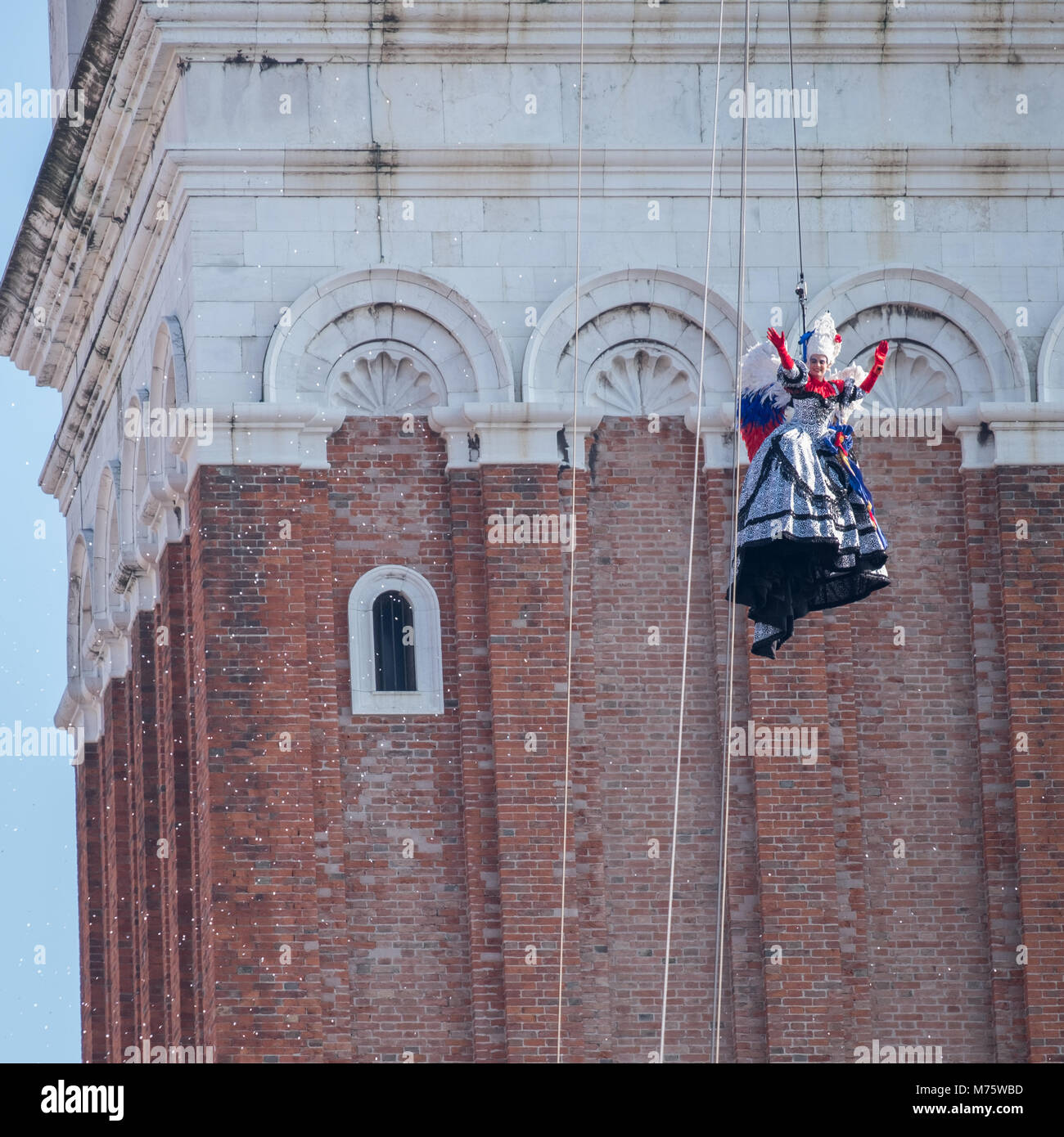 Flight of the Angel ceremony (Il Volo dell'Angelo) at Venice Carnival ...