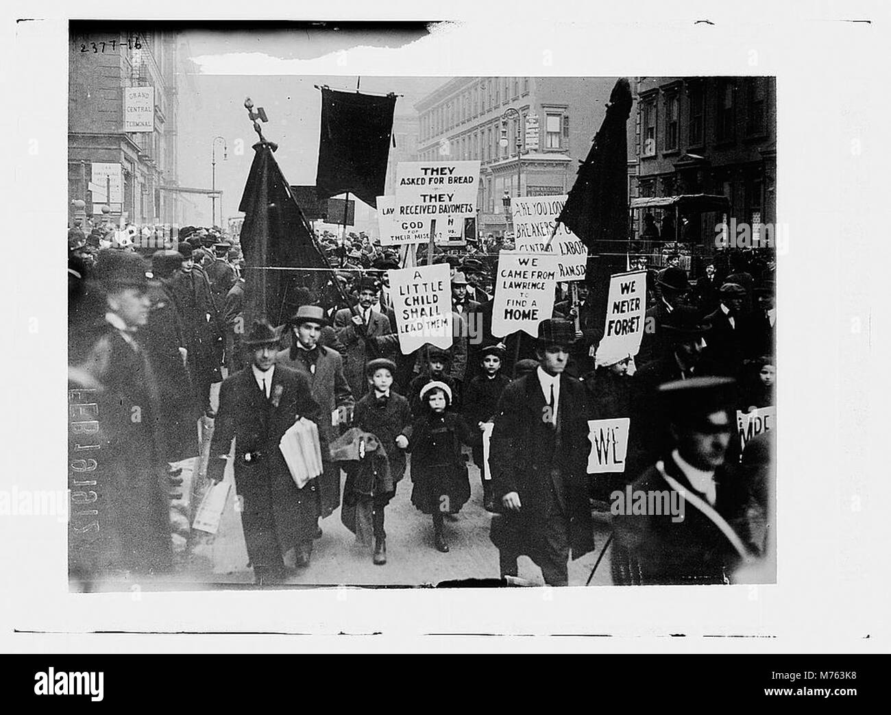 A photograph from the 1911 Lawrence, Massachusetts strikers' parade in ...