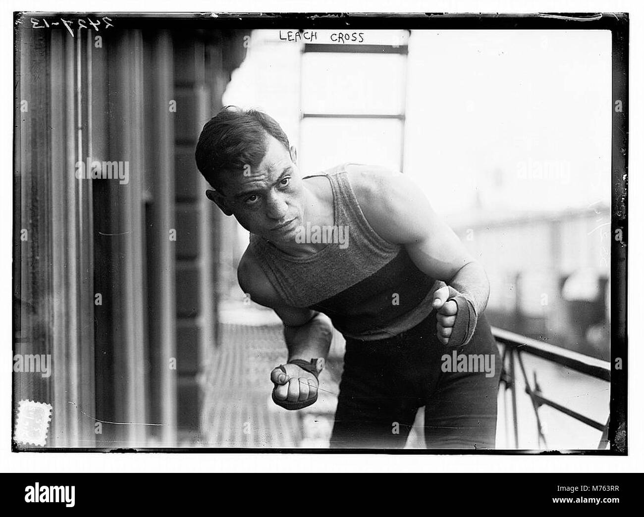 Leach cross hi-res stock photography and images - Alamy