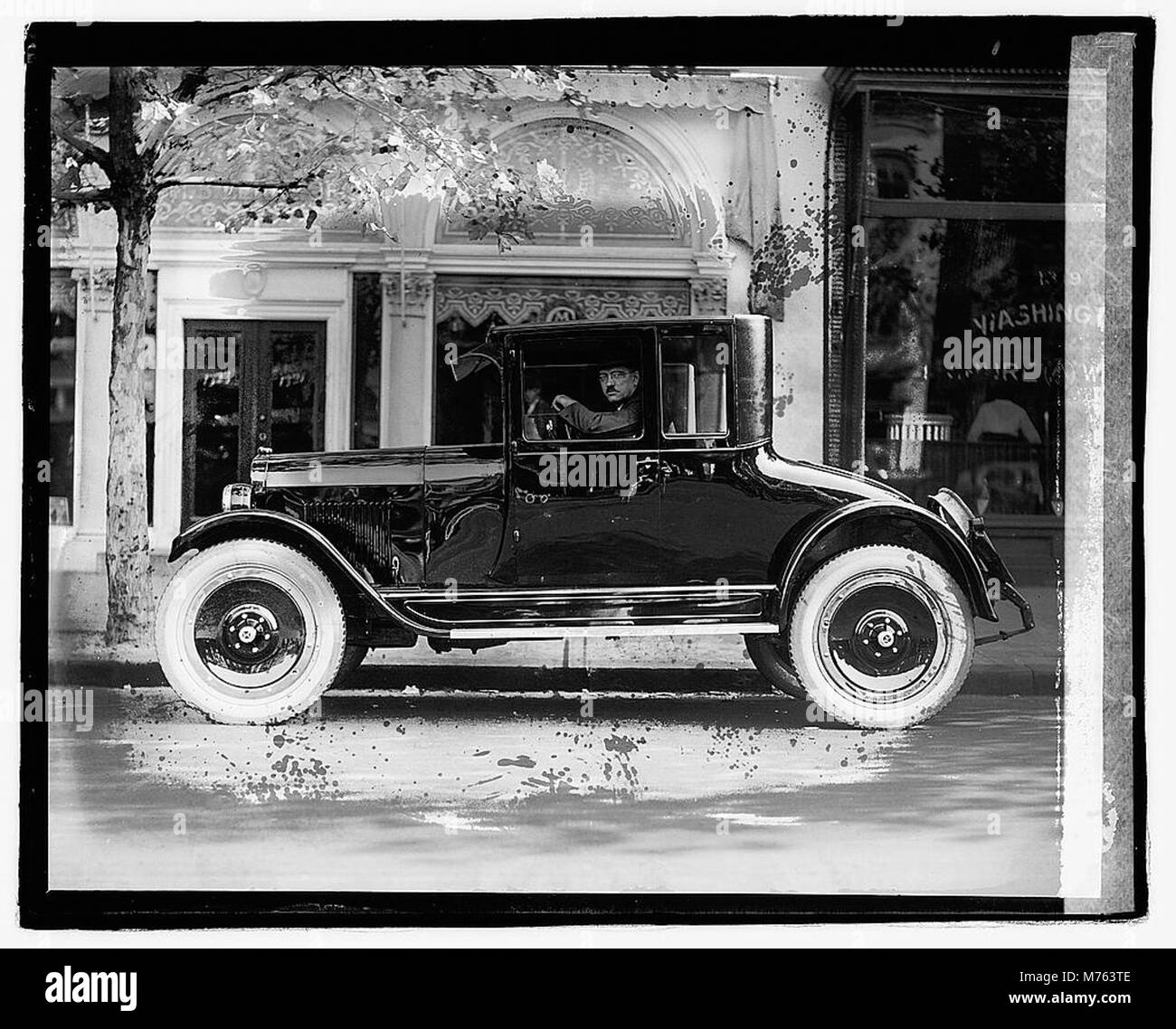 Maxwell automobile hi-res stock photography and images - Alamy