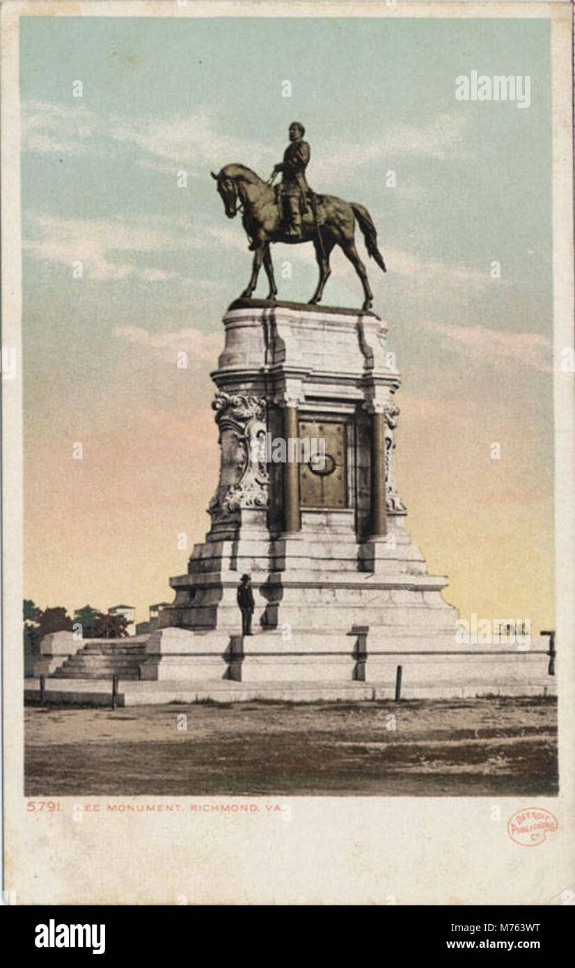The Lee Monument in Richmond, Virginia, dedicated to Confederate ...