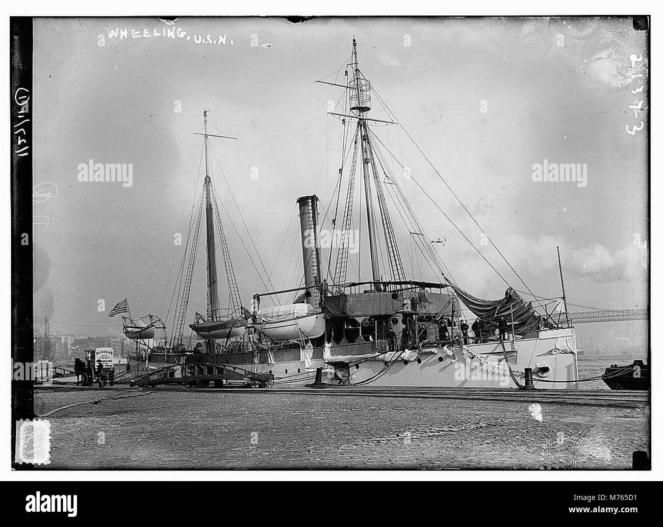 Wheeling usn hi-res stock photography and images - Alamy