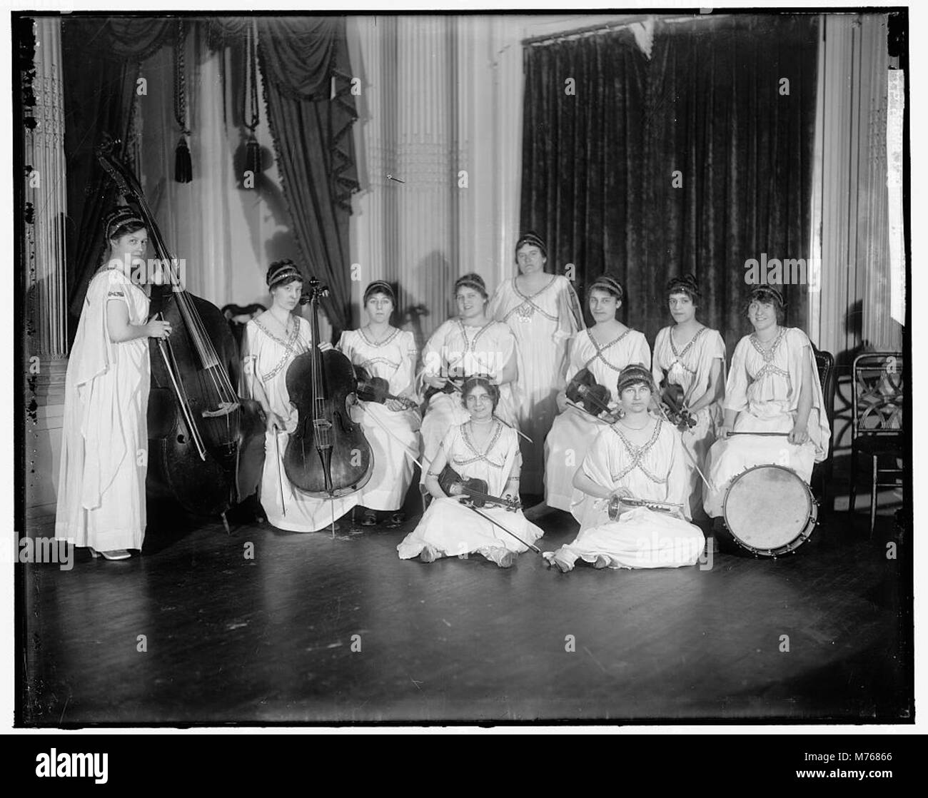 O group Black and White Stock Photos & Images - Alamy