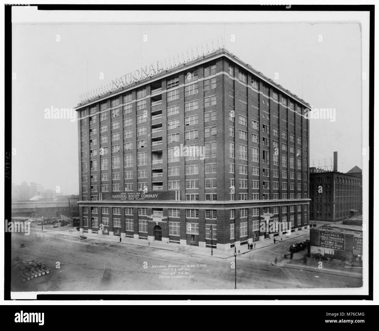 American factories in the 1900s hi-res stock photography and images - Alamy