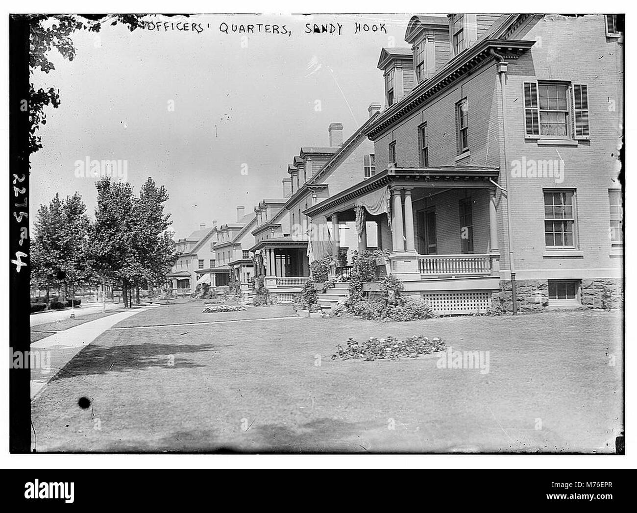 Military officers living quarters hi-res stock photography and images ...