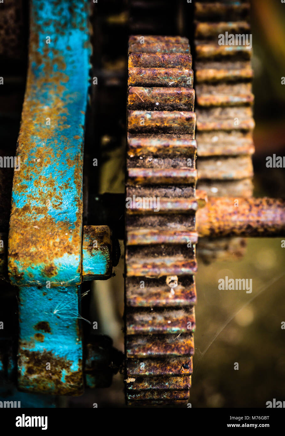 Rusty cog wheels Stock Photo - Alamy