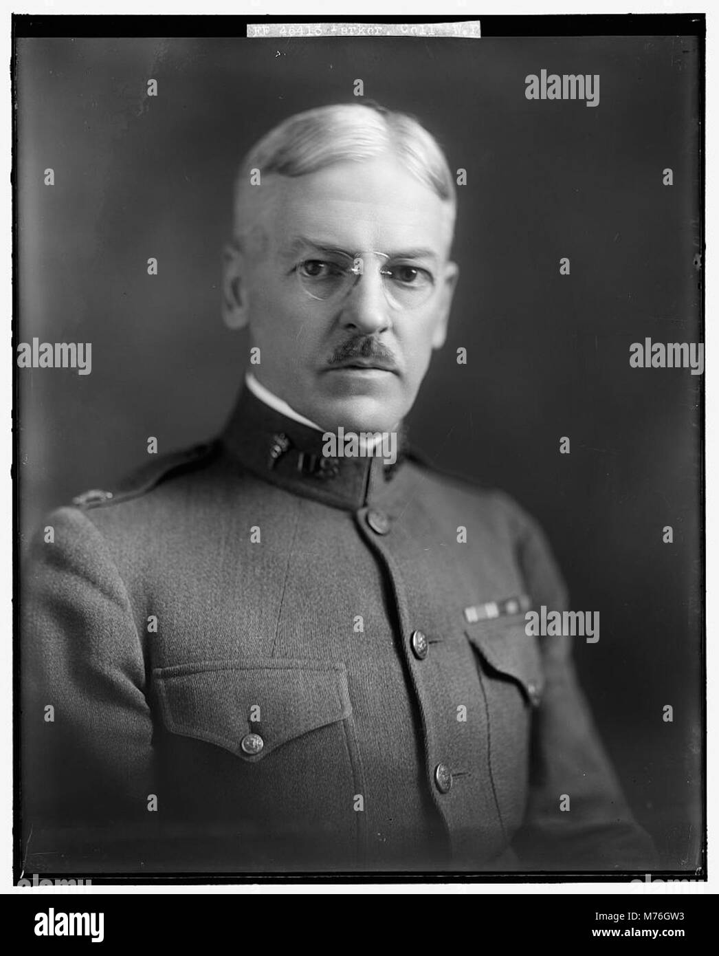 Colonel parker hi-res stock photography and images - Alamy