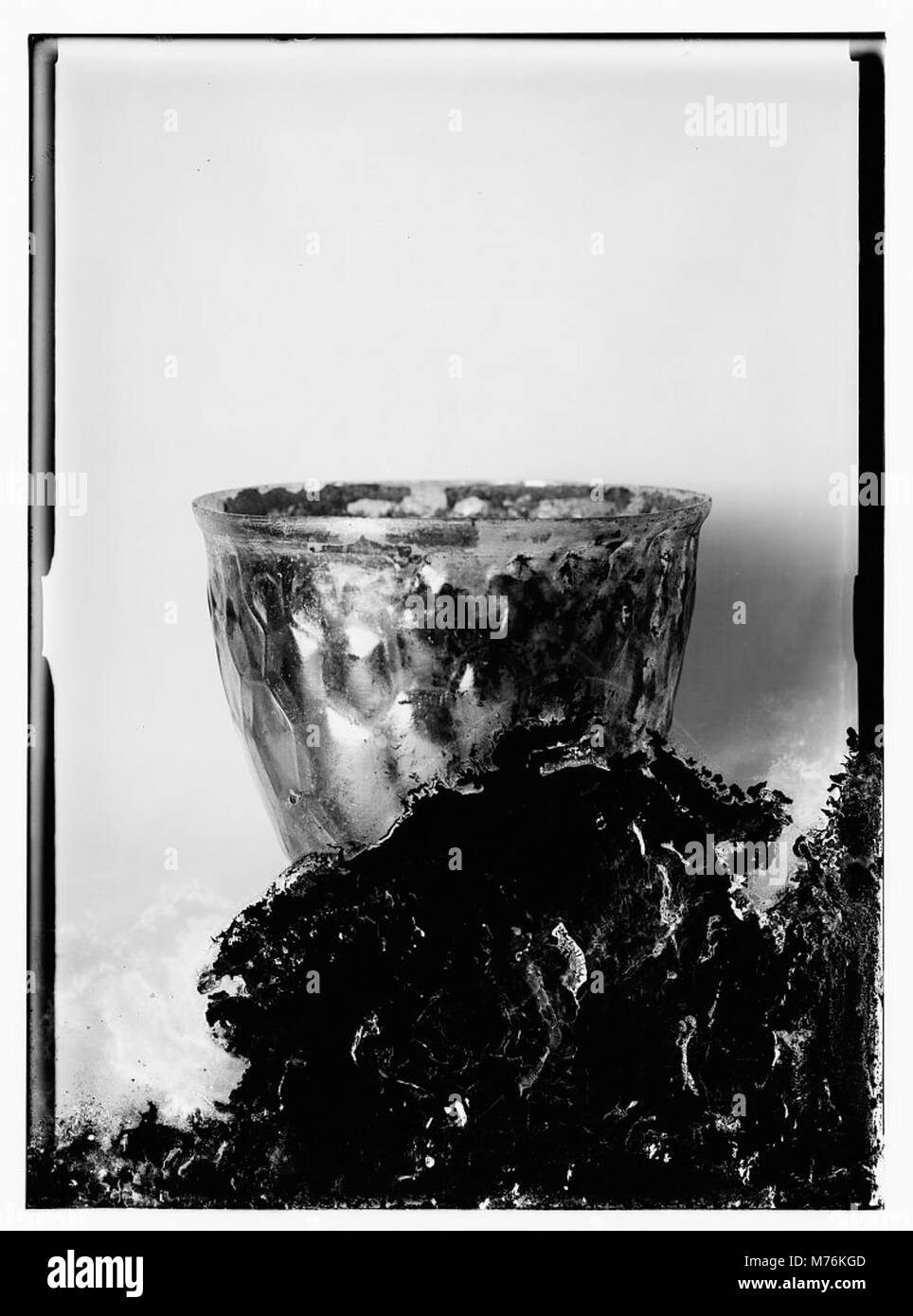 An image showcasing pottery, identified by LOC matpc.09889. The piece ...