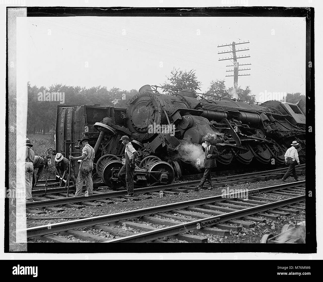 Railroad wreck hi-res stock photography and images - Alamy