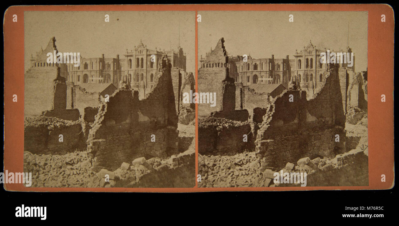 Photograph showing the ruins of the Chicago Court House after the Great ...