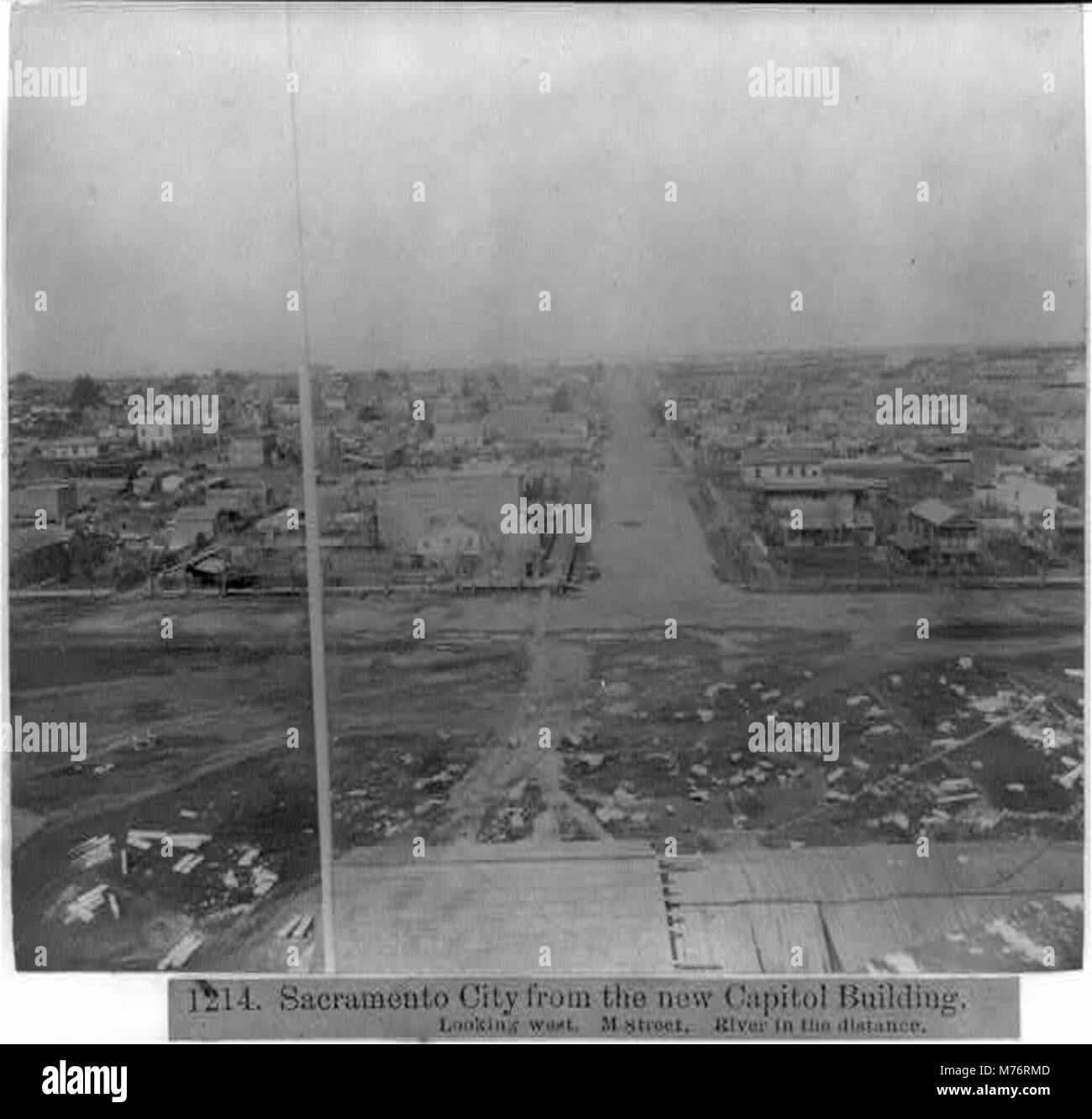 River building urban Black and White Stock Photos & Images - Alamy