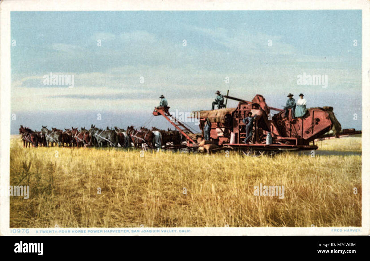 Vintage harvester hi-res stock photography and images - Alamy