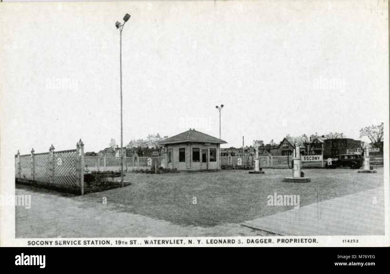 Socony service station hi-res stock photography and images - Alamy