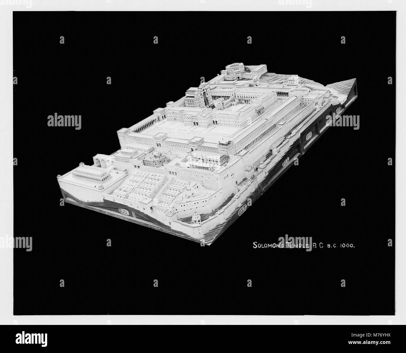 1000 b c Black and White Stock Photos & Images - Alamy