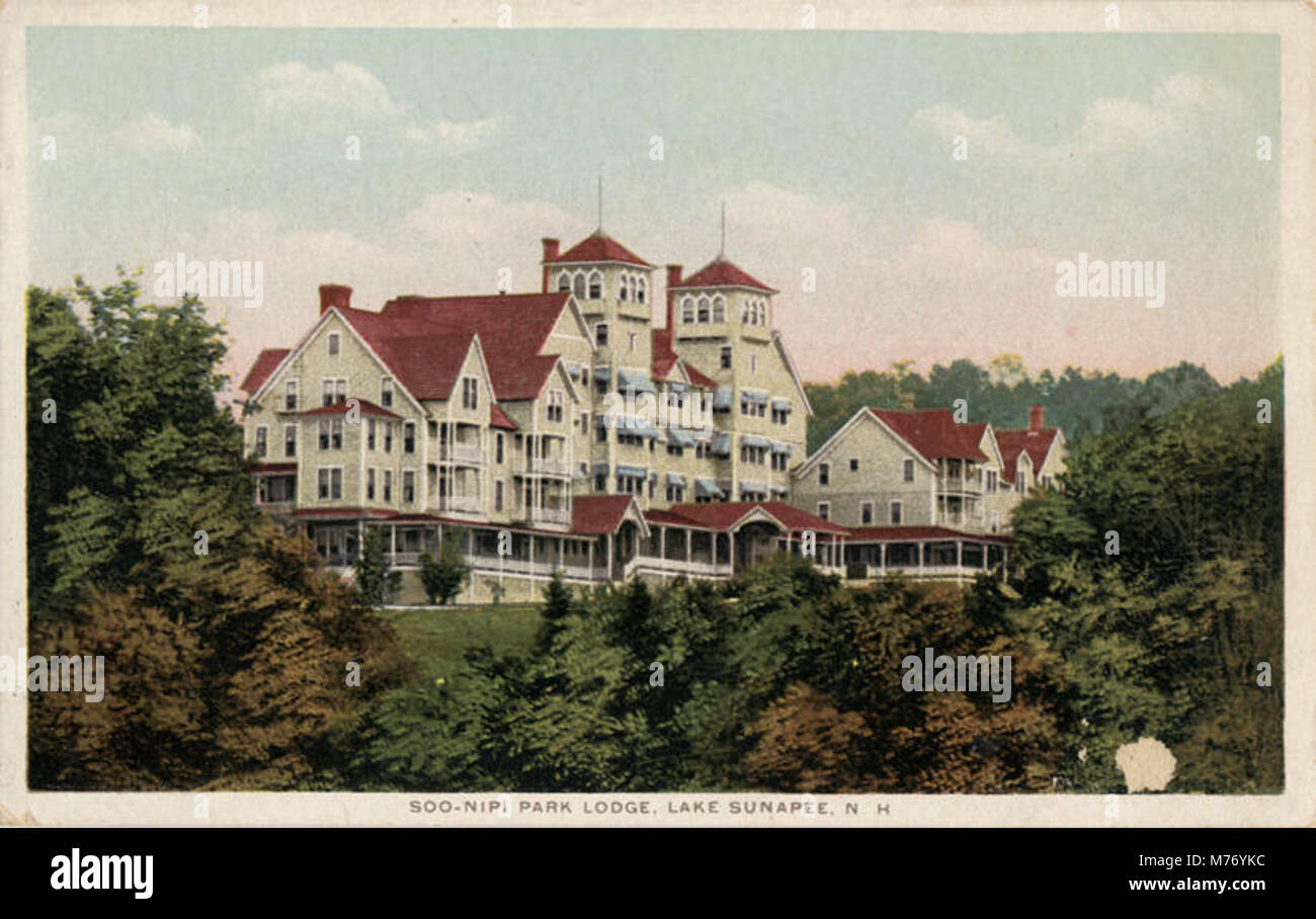 A photograph of the Soo-Nipi Park Lodge, capturing the lodge's ...