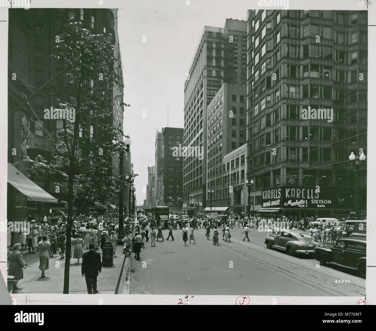 A photograph taken in the 1930s, showing State Street in Chicago ...