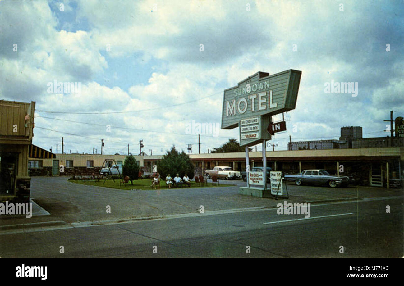 An image of the Sundown Motel, reflecting its status as a mid-20th ...