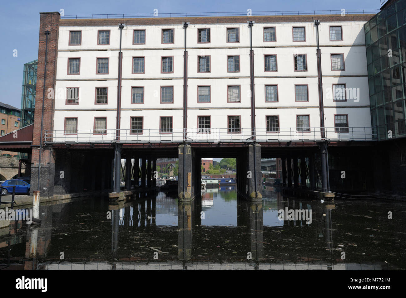 Sheffield victoria quays hi-res stock photography and images - Alamy