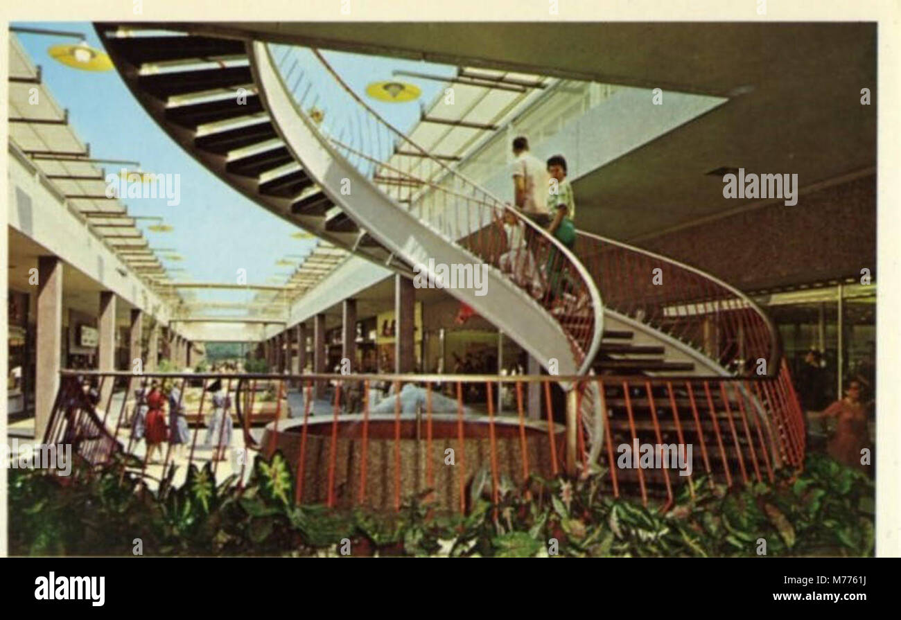 Lloyd center hi-res stock photography and images - Alamy